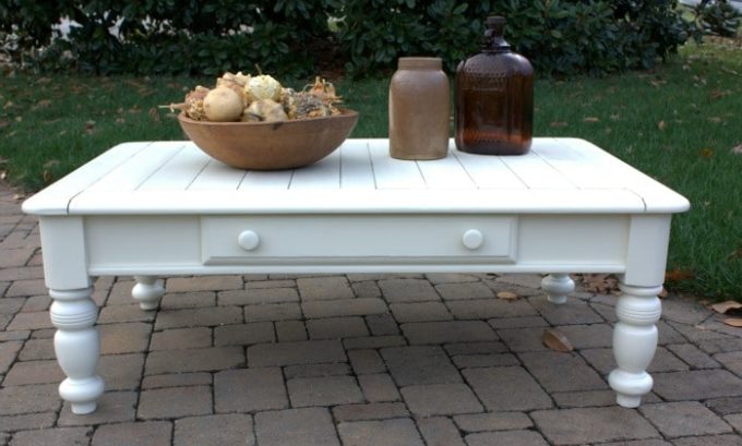 Cottage Style Coffee Table Makeover - Sweet Pea