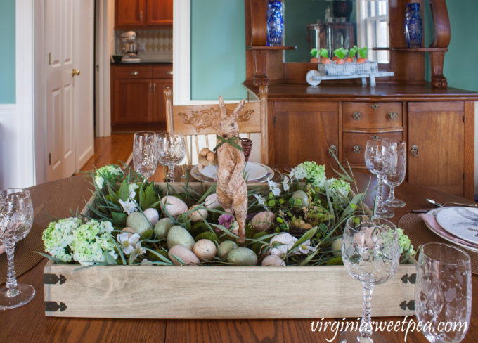 Farmhouse Style Easter Centerpiece and Table - Sweet Pea