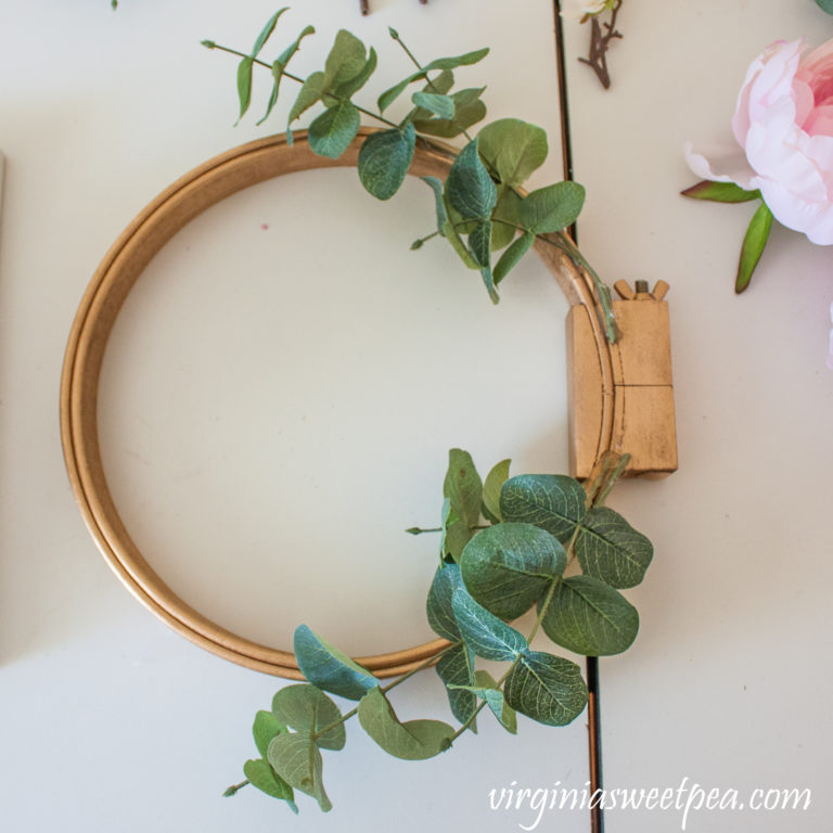 DIY Spring Embroidery Hoop Wreath - Sweet Pea