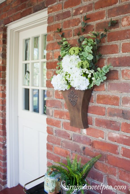 DIY Hanging Floral Display for Spring - Sweet Pea