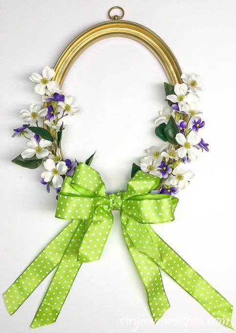 DIY Picture Frame Spring Wreath - Sweet Pea