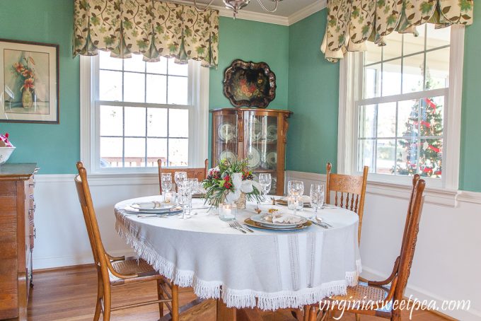 Angel Themed Christmas Table - Sweet Pea